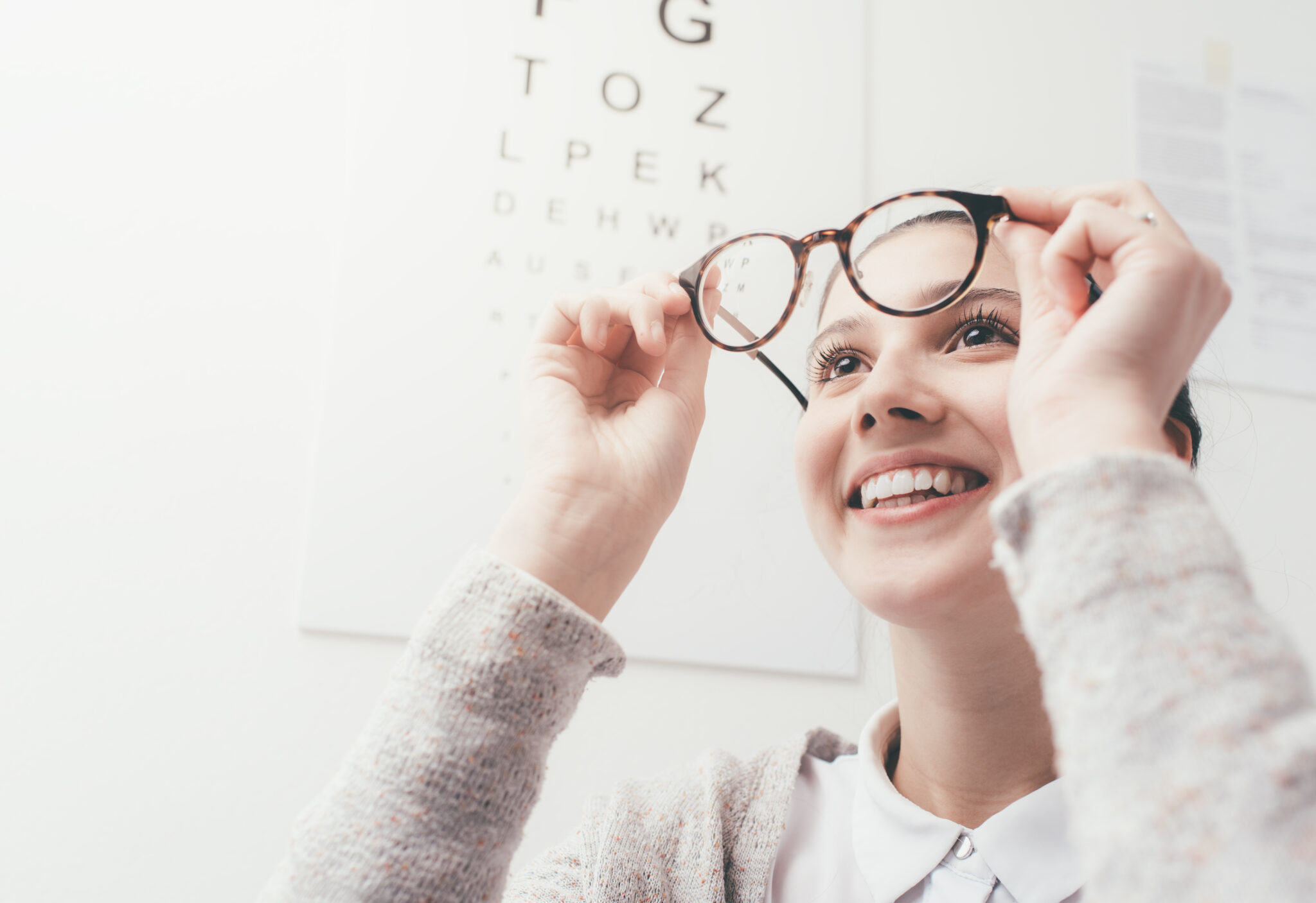 Can Astigmatism Be Fixed Permanently and How to Treat It - RightClinic.com