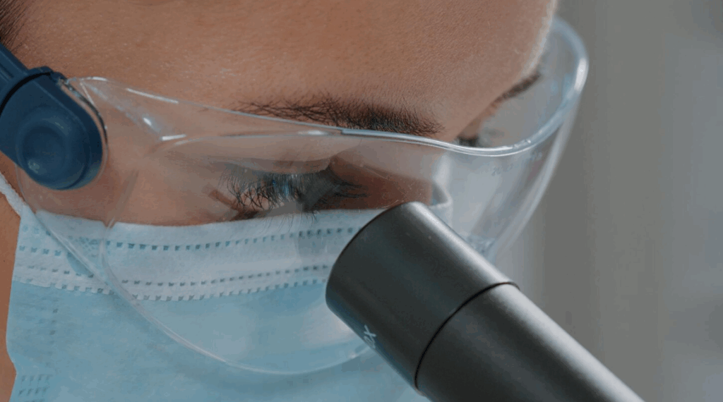 How Laser Eye Surgery Works The Complete Guide - RightClinic.com