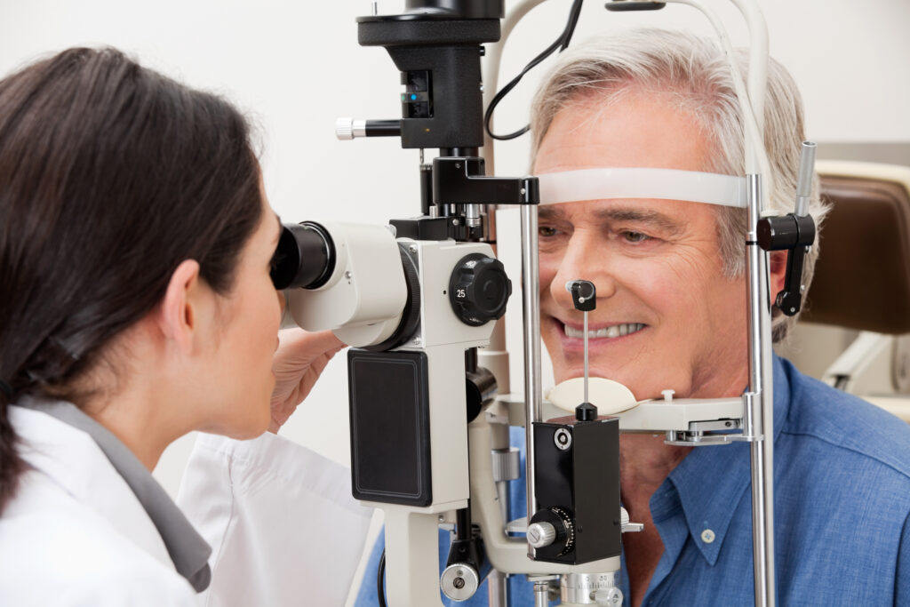 LASIK vs LASEK Which Laser Eye Surgery Is Best for You - RightClinic.com